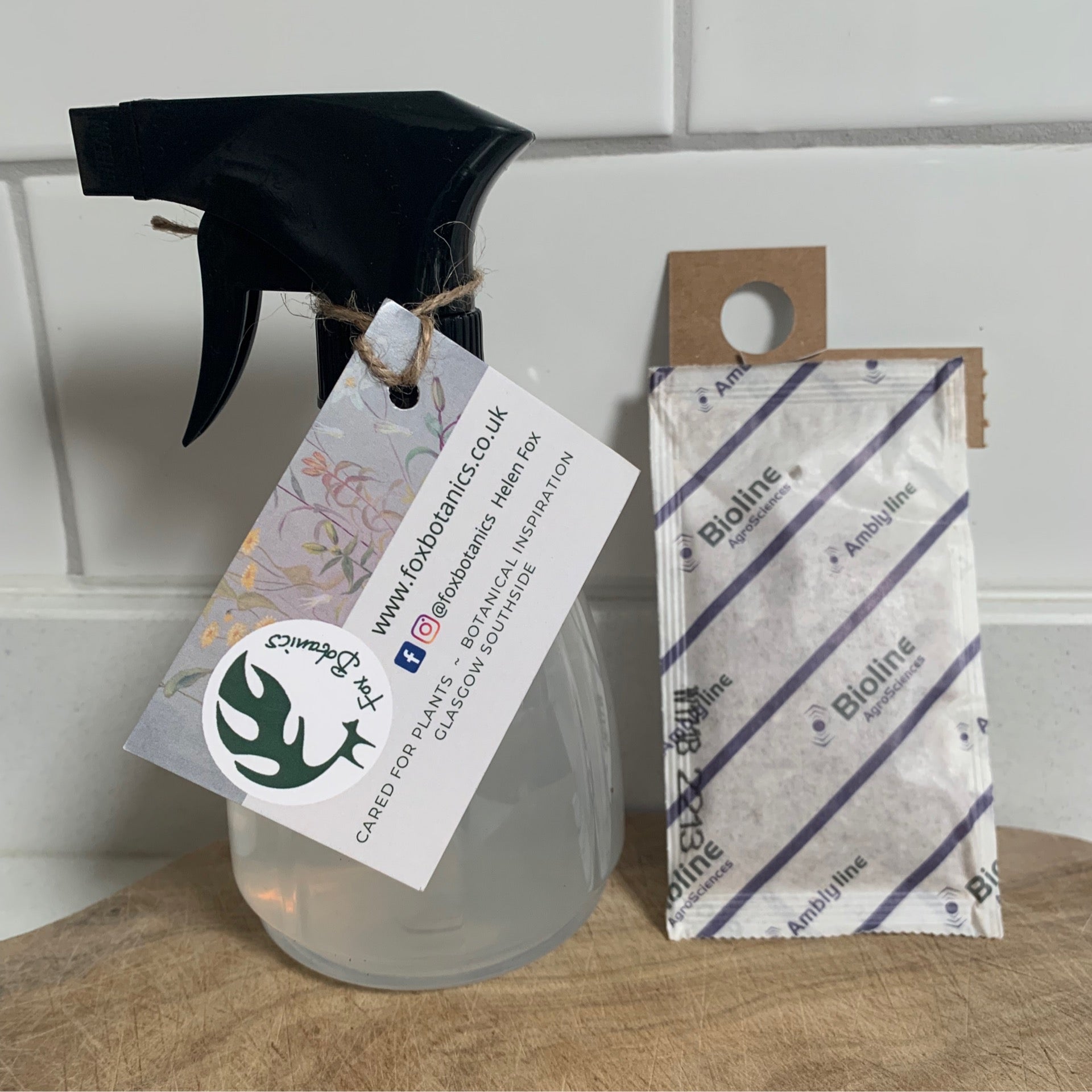 Thrips killing predatory mites sachets Amblyseius cucumeris | Fox Botanics